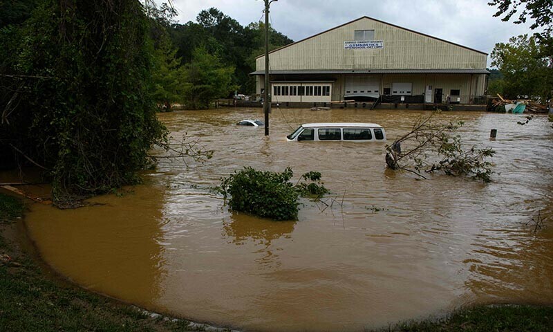 Flooded roads, power outages in US hamper storm rescue efforts - World ...
