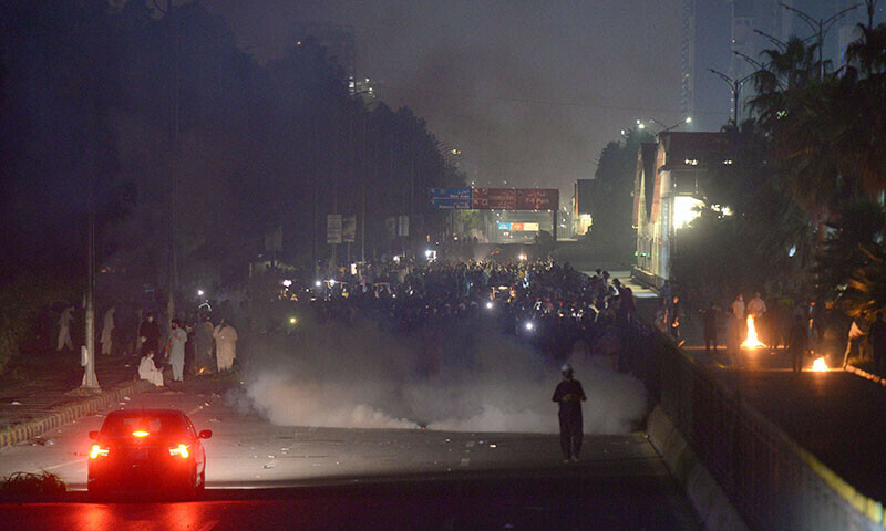 As police clash with PTI over protest, army deployed in Islamabad for ...