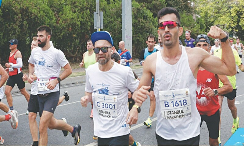 RUNNING: MARATHON MEN (AND WOMEN) - Newspaper - DAWN.COM