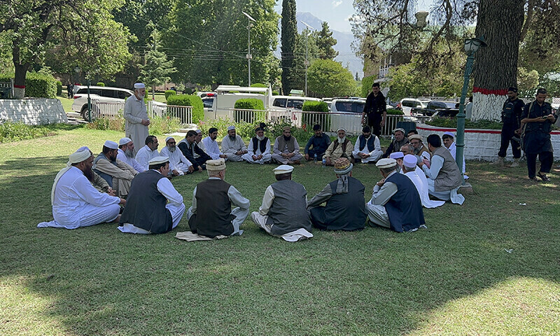 Negotiations for peace in Kurram continue - Pakistan - DAWN.COM