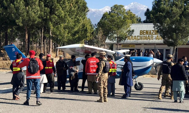 Aid reaches clashes-hit Parachinar via air ambulance - Pakistan - DAWN.COM