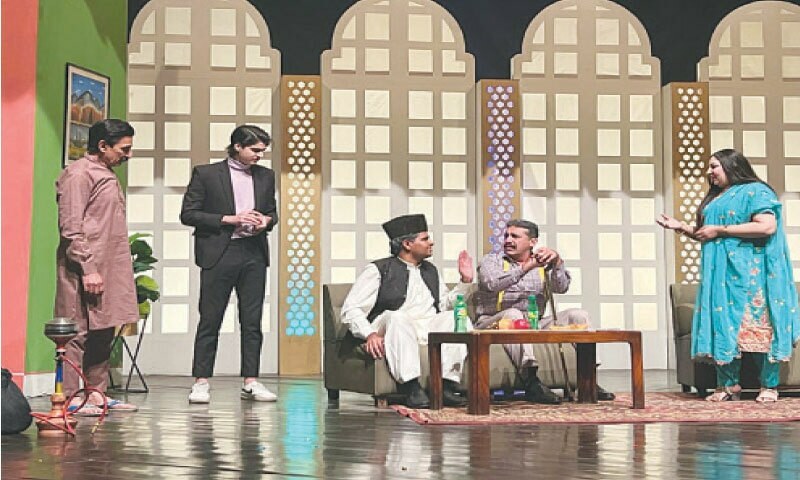 Paisa Bolta Hai opens at Alhamra theatre - Newspaper - DAWN.COM