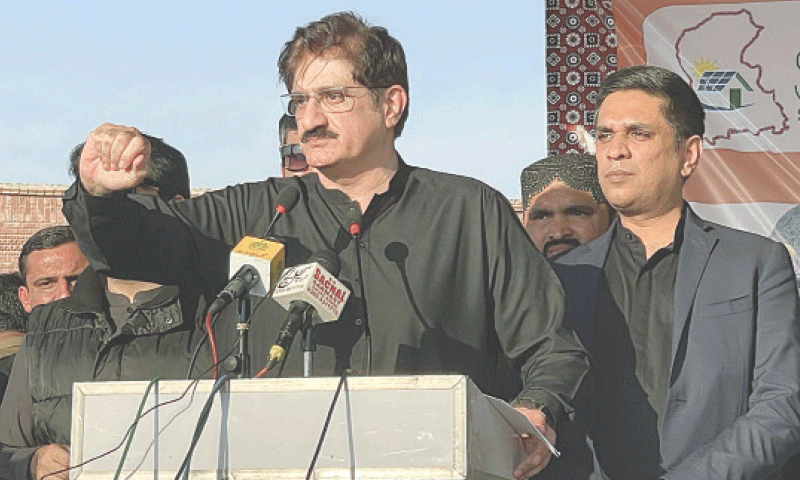 Murad distributes solar panels - Newspaper - DAWN.COM