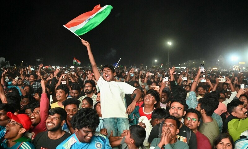 Street celebrations after India win Champions Trophy final - DAWN.COM