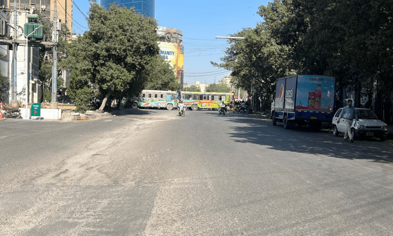 Police disperse BYC protesters in Karachi, take 6 people into custody ...