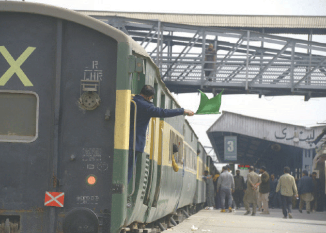 Pindi railway station — where trains start chugging at crack of dawn ...