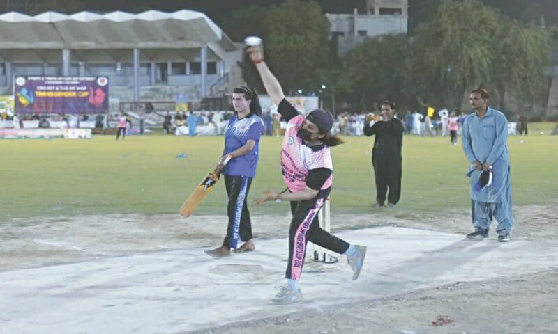 CRICKET: QUEENS OF CRICKET - Newspaper - DAWN.COM