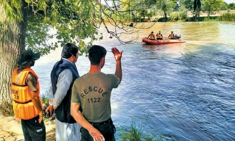 Siblings among seven killed in Talagang, Chakwal accidents - Pakistan ...