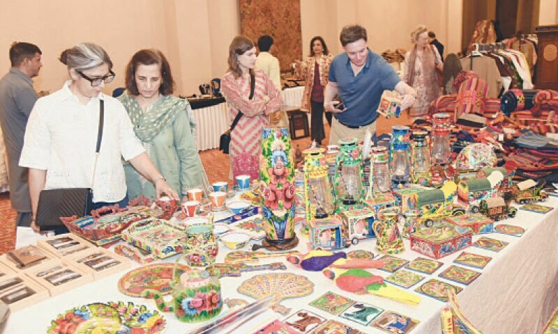 Two-day Crafts Festival opens - Newspaper - DAWN.COM