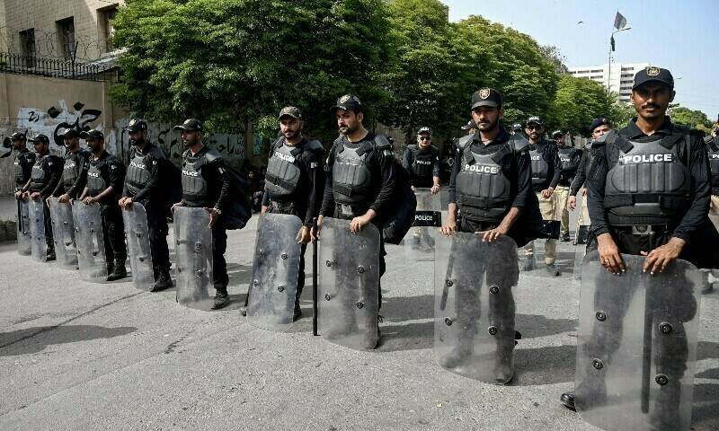 Peshawar police on high alert ahead of Ashura - Pakistan - DAWN.COM