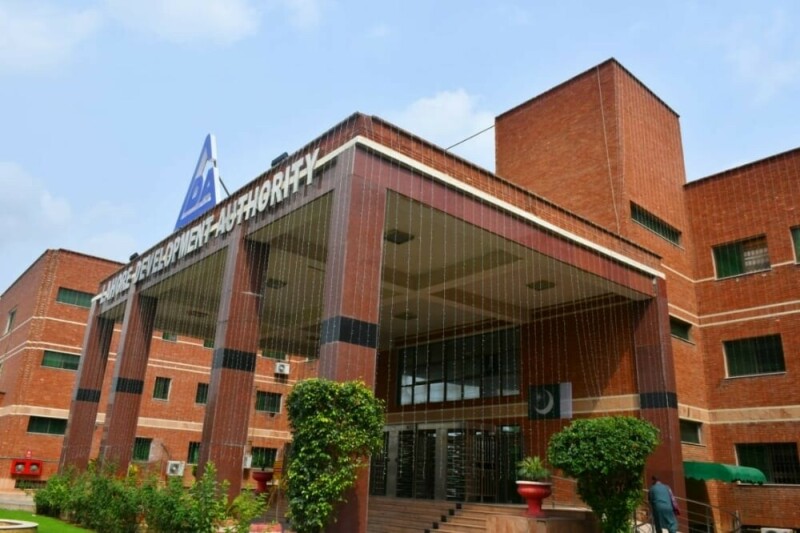 Lahore Development Authority tasked with developing new building facade ...