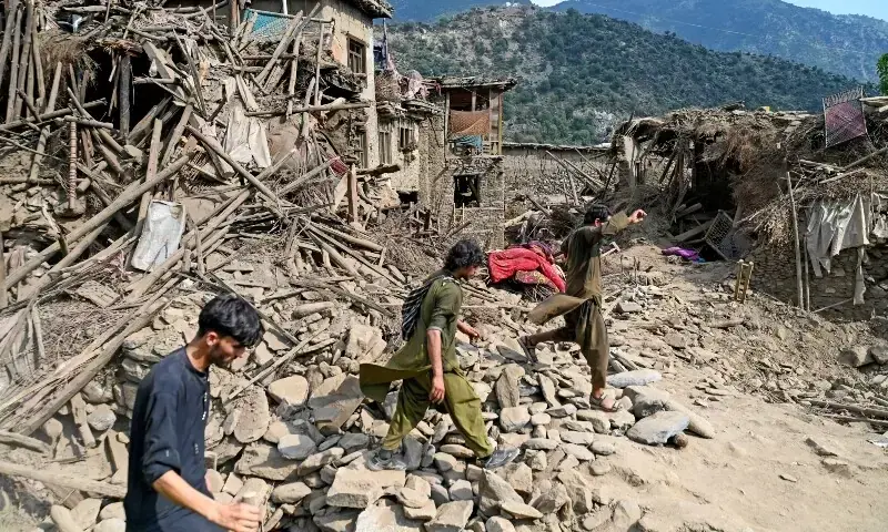 KP sends relief goods for Afghan earthquake victims, announces more aid - Pakistan - DAWN.COM