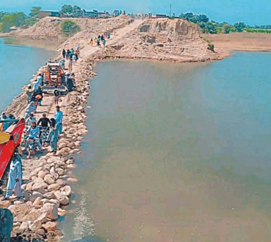 Access to Shorkot Interchange reopens after a month - Newspaper - DAWN.COM