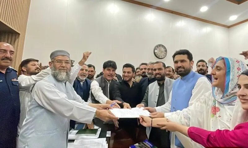 PTI pick Sohail Afridi, 3 others submit nomination papers for KP CM ...