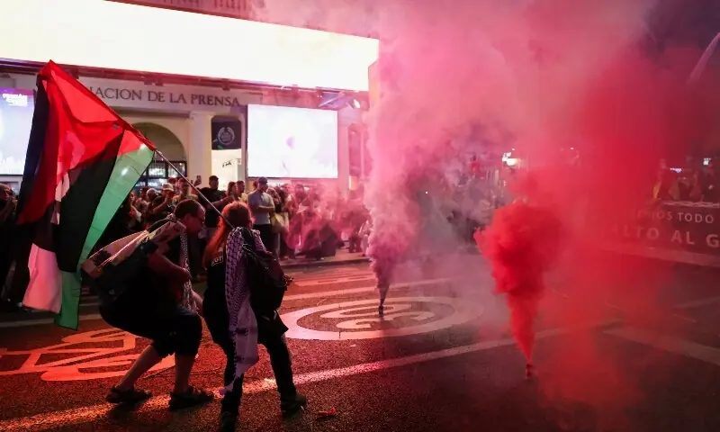 PHOTOS: Spanish unions call a general strike in solidarity with Gaza ...