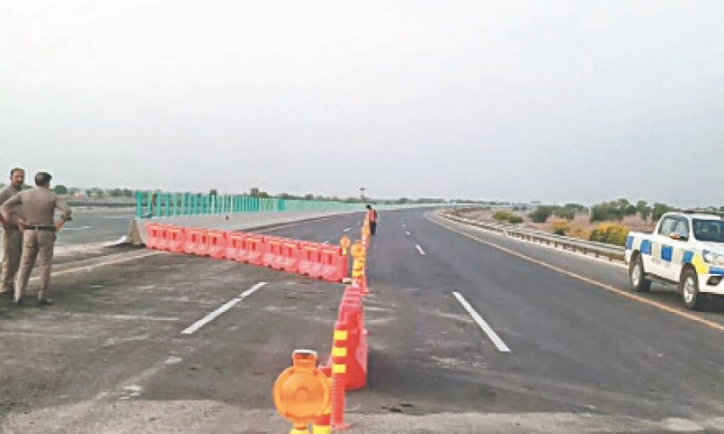 Sukkur-Multan Motorway reopens after repairs - Newspaper - DAWN.COM