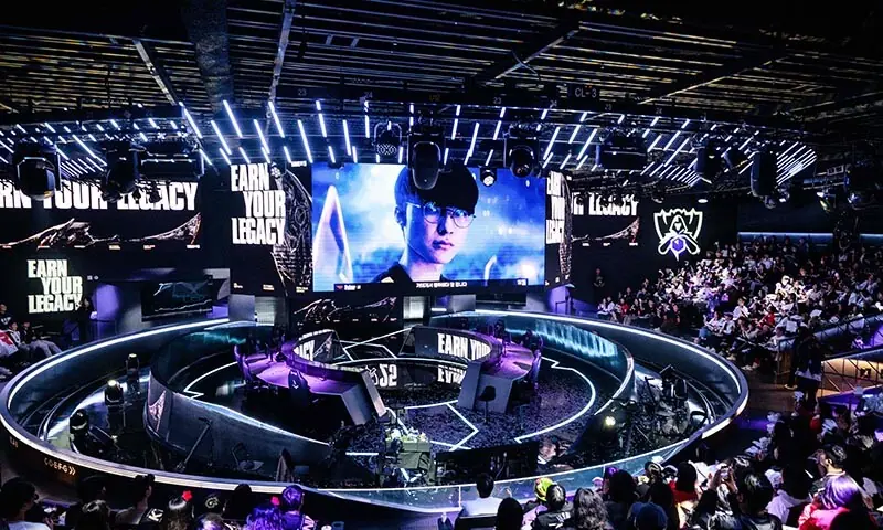 Faker’s T1 win third back-to-back League of Legends world crown - Tech - DAWN.COM