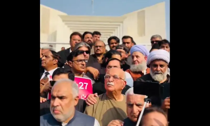 Opposition alliance TTAP stages march from Parliament House to Supreme ...