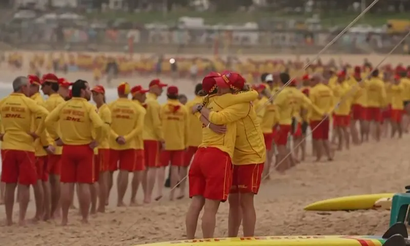 Australian lifeguards fall silent for Bondi Beach victims - World ...