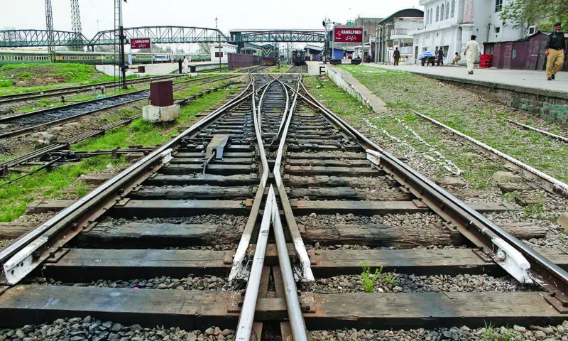 Railway track blown up near Dera Murad Jamali - Pakistan - DAWN.COM