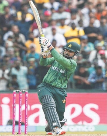 Faheem blitz saves Pakistan from Netherlands upset - Newspaper - DAWN.COM