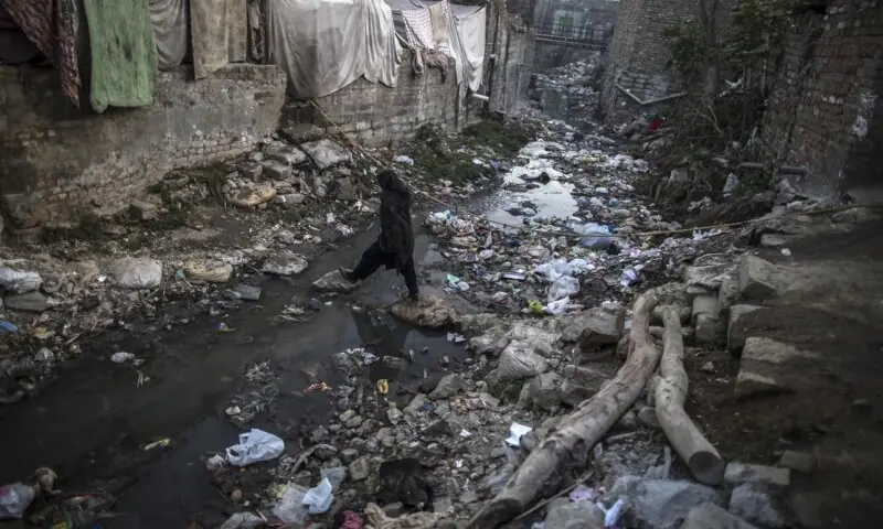 Alliance vows to oppose evictions from Islamabad slums - Pakistan ...
