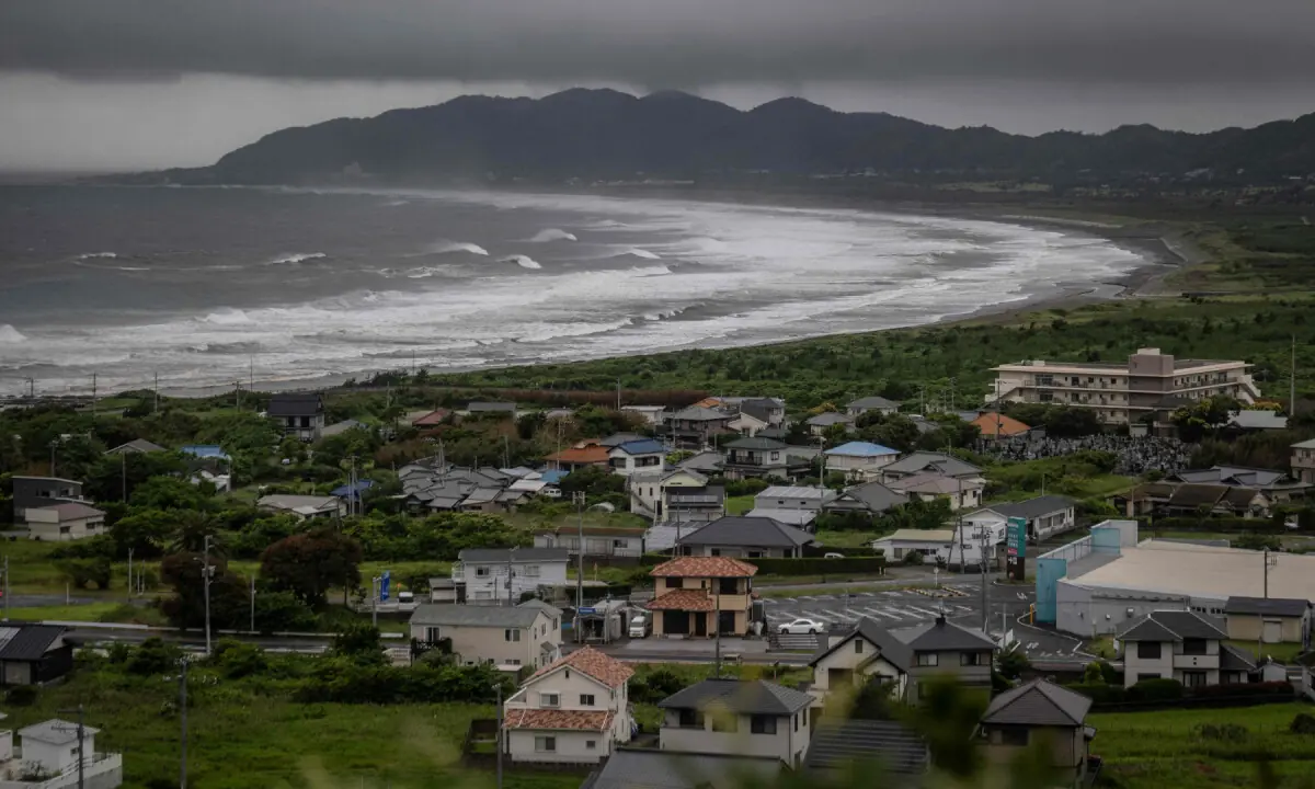 Tropical storm Jangmi batters Japan, cuts power to 60,000 homes - World ...