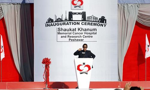 Imran Khan thanks Gen Raheel for Shaukat Khanum hospital land in DHA ...