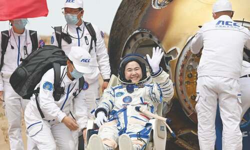 Chinese astronauts return to Earth after vessel damaged by space debris ...