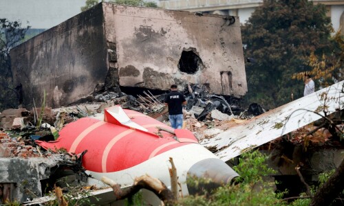 What are the fuel switches at the centre of the Air India crash probe?