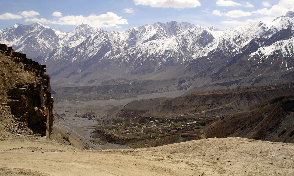 Enter Chunda Valley - Pakistan - DAWN.COM