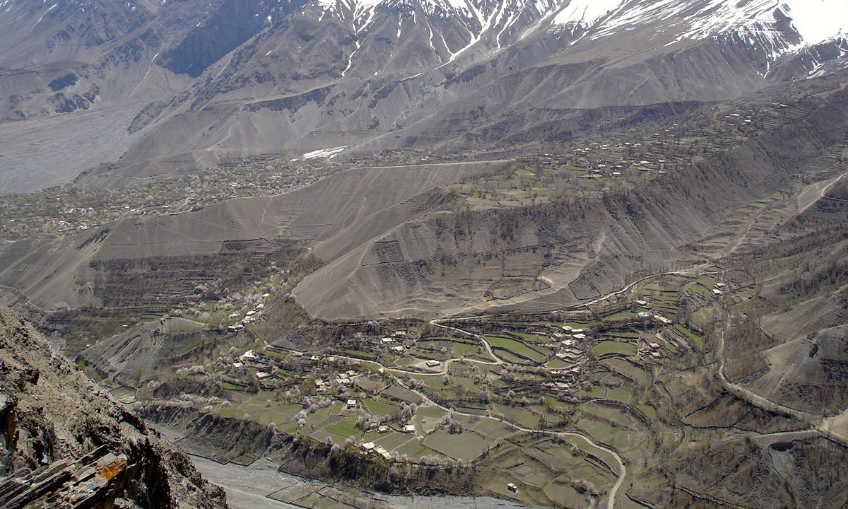 Enter Chunda Valley - Pakistan - DAWN.COM