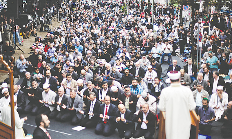Muslims rally against extremism in Germany - World - DAWN.COM