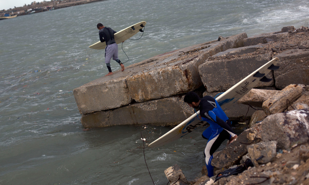 Surf's up...in Gaza? - World - DAWN.COM