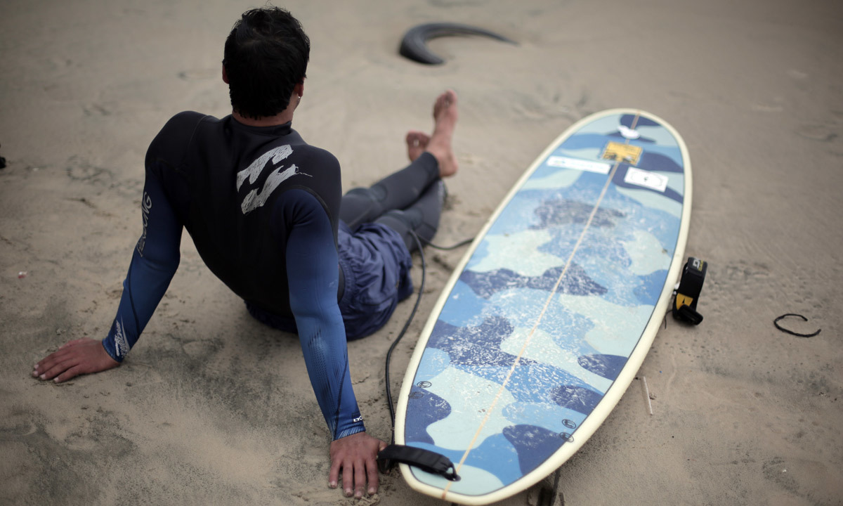 Surf's up...in Gaza? - World - DAWN.COM