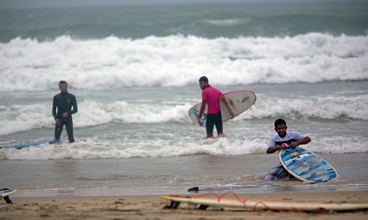 Surf's up...in Gaza? - World - DAWN.COM