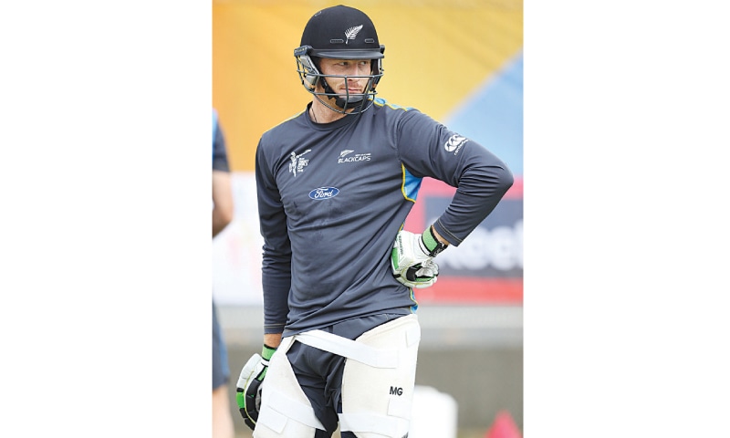 Crowe hails courageous Guptill - Newspaper - DAWN.COM