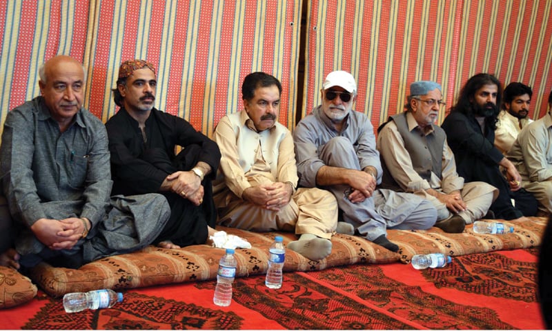 Talal Bugti laid to rest - Newspaper - DAWN.COM