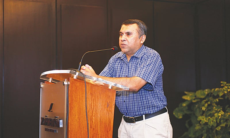 Looking back to look forward - Newspaper - DAWN.COM