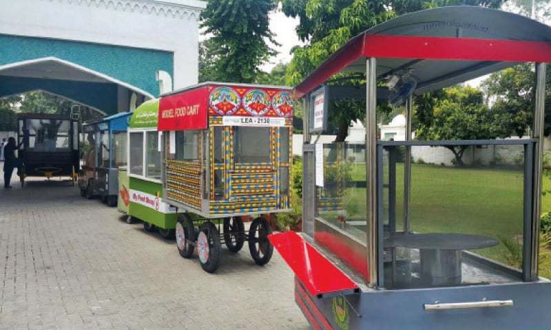 Lahore's food vendors may get modern pushcarts - Pakistan - DAWN.COM
