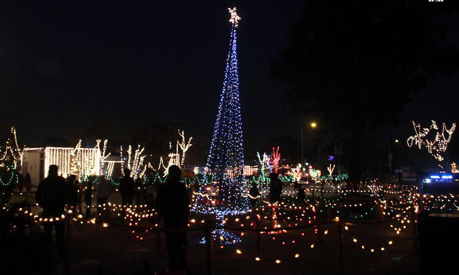 Merry Christmas: 'Tis the season - Pakistan - DAWN.COM
