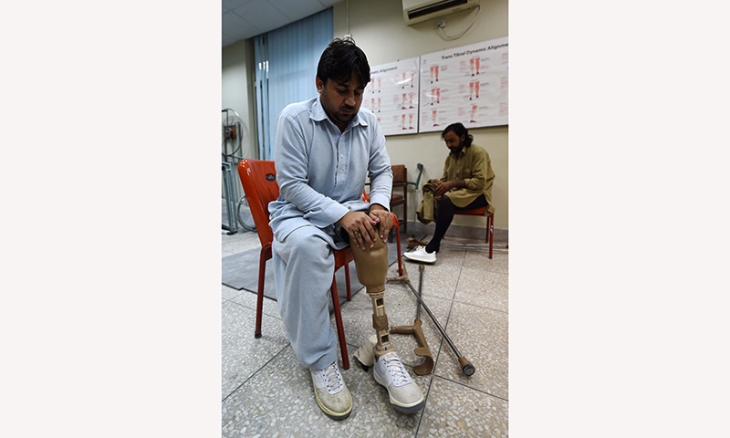 Prosthetic limbs put Pakistani terror survivors together again ...