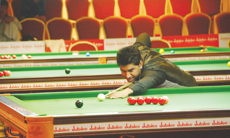 Asjad stuns Sajjad to make semis, Sohail, Babar triumph - Newspaper - DAWN.COM