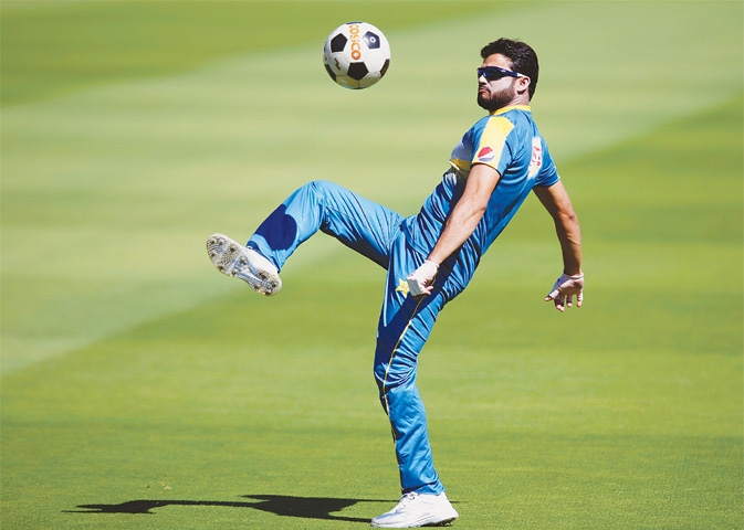 Pumped-up England seek to extend lead against Azhar’s men - Newspaper ...