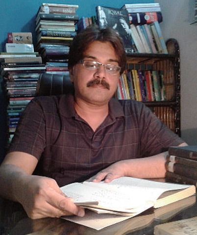 Weaving stories out of mundane life - Newspaper - DAWN.COM