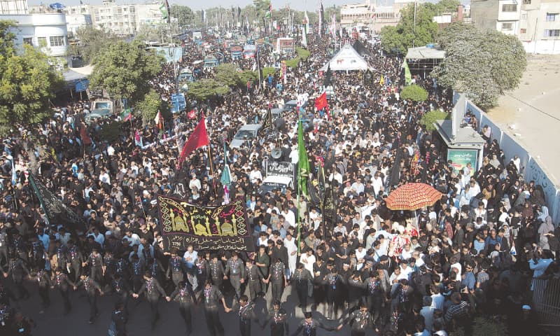 Chehlum procession safely reaches Kharadar - Newspaper - DAWN.COM