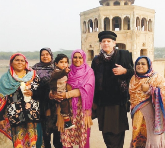 Footprints: ‘LITTLE PAKISTAN’ IN BROOKLYN - Newspaper - DAWN.COM