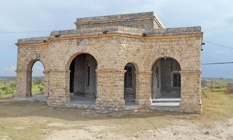 Colonial-era police stations in ruins - Newspaper - DAWN.COM