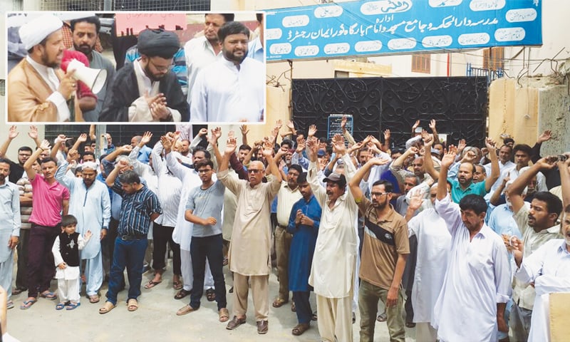 Protests held in support of Parachinar victims - Newspaper - DAWN.COM