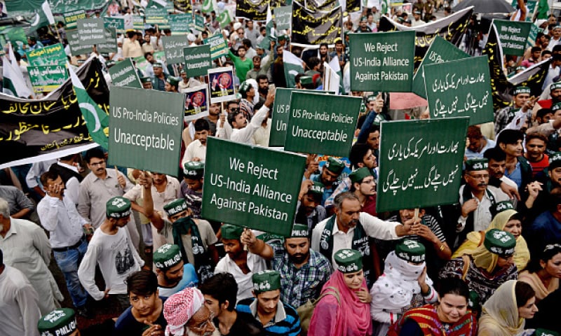 PML-Q stages Istehkam Pakistan rally - Newspaper - DAWN.COM